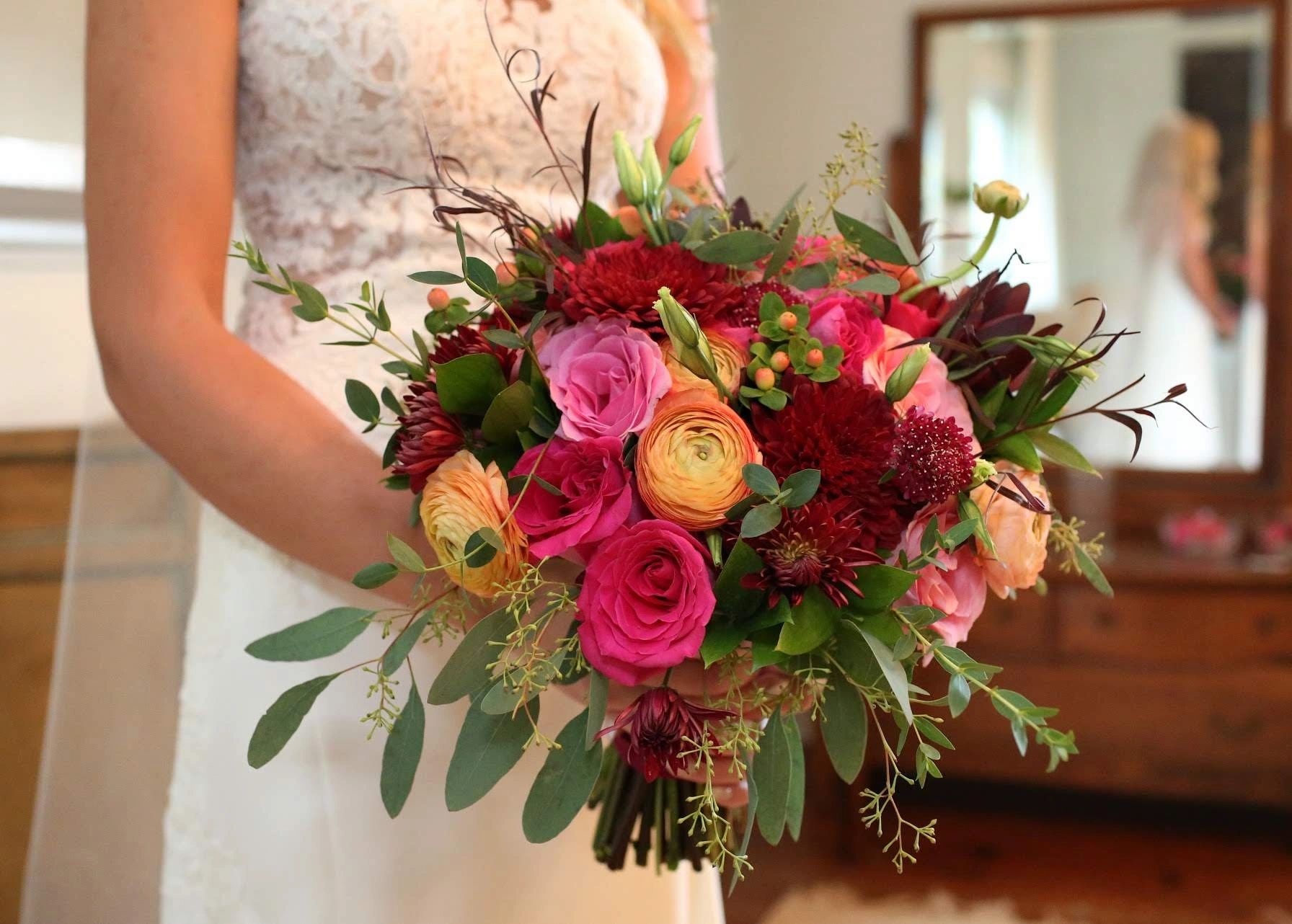 4 Budget Friendly Flowers 4 Budget Friendly Flowers